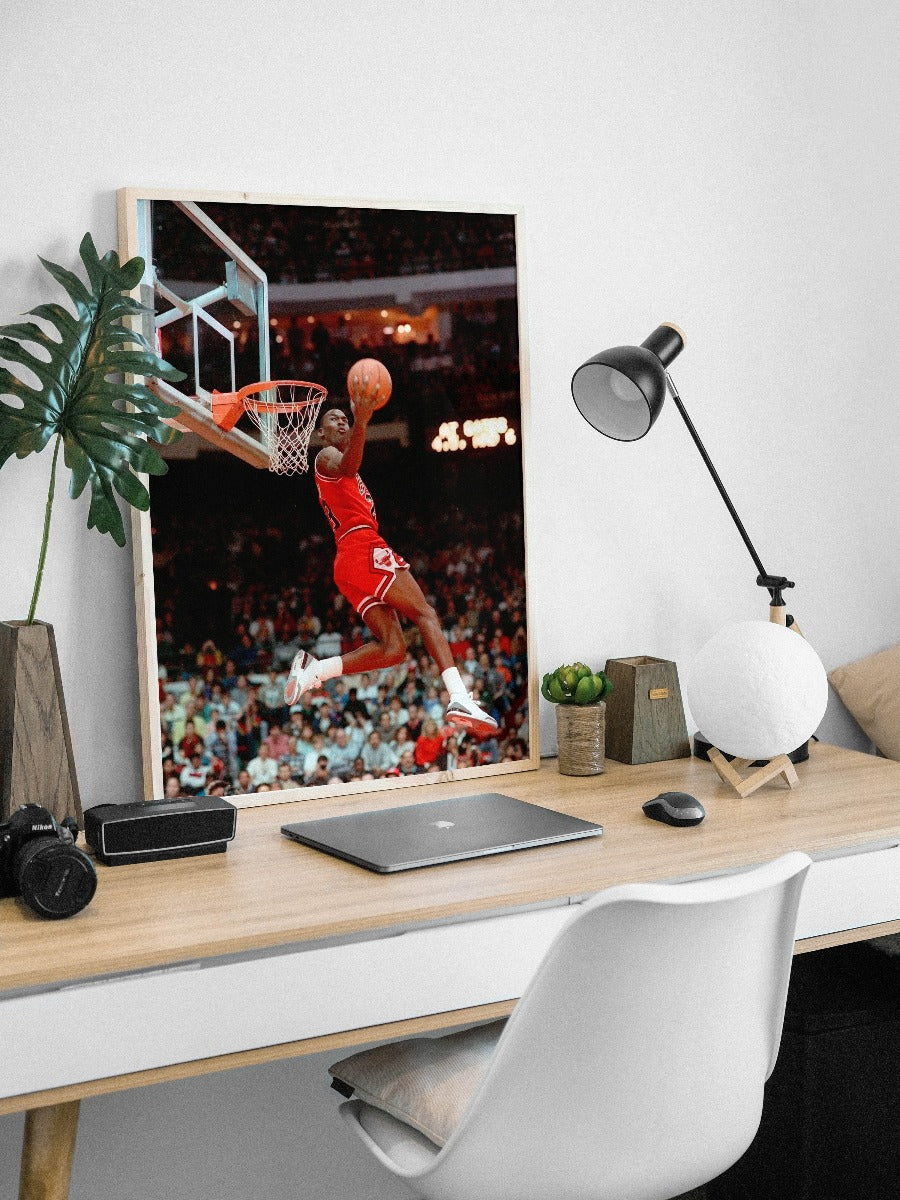 Poster de Michael Jordan - Reverse Dunk – Poster House Uy